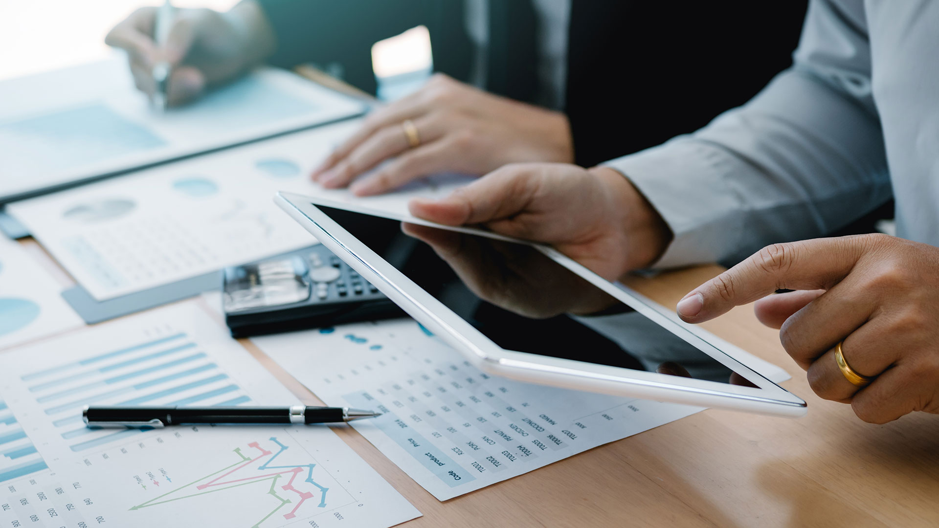 Seasonality Forecasting: Know Exactly When To Push Sales (And When Not To)